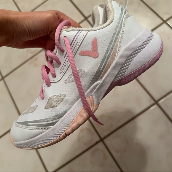 Victor | Shoes | Victor Womens Badminton Or Volleyball Shoes Size 65 ...